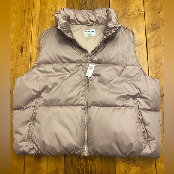 Old Navy | Jackets & Coats | Nwt Old Navy Quilted Puffer Vest For Women Sold Out Online | Poshmark
